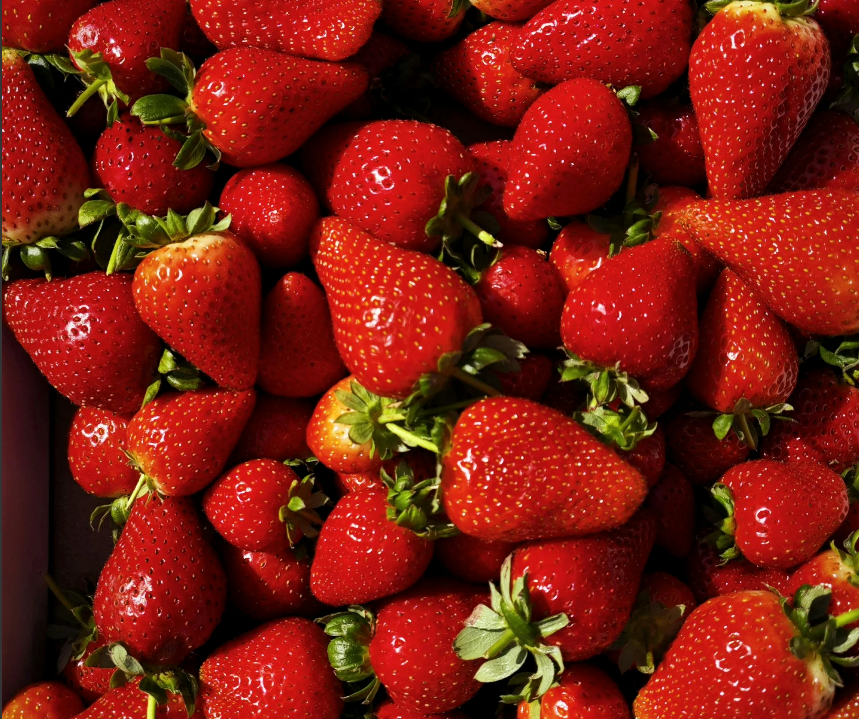 Buy Organic Mahabaleshwar Strawberries | Aamrai